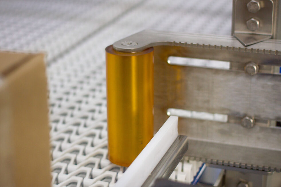 Reorient Products With A Bump Rotate | Span Tech Conveyors