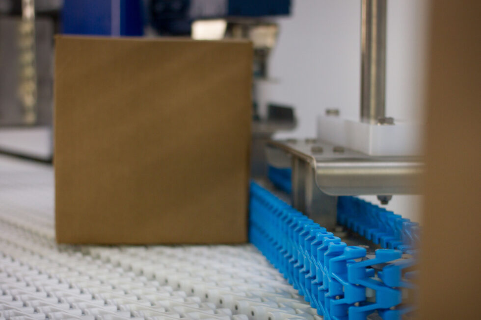 Conveyor Diverter | Powered Conveyor Diverter Arms & Systems - Span ...